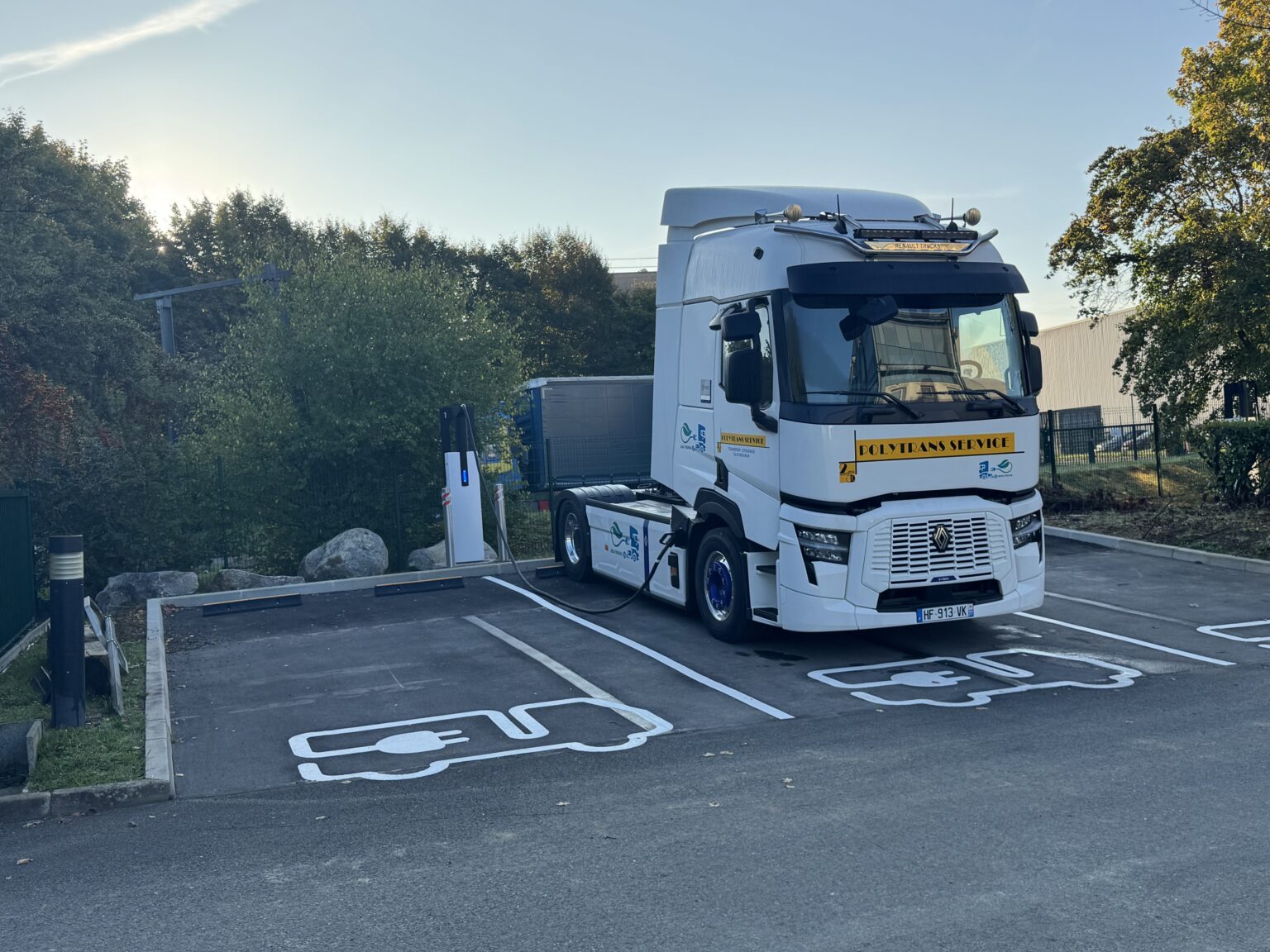 Le Système de Charge Mégawatt (MCS) - Chargepoly